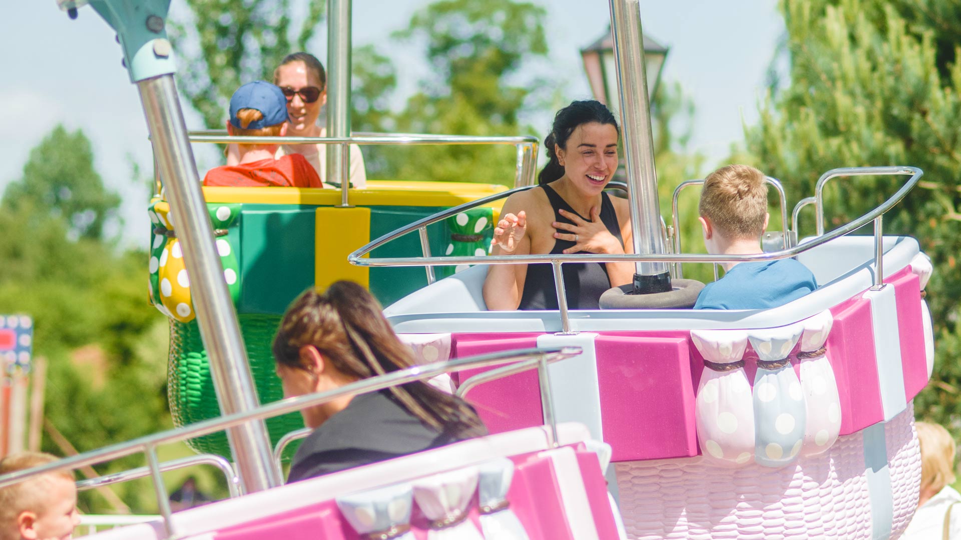 Soo's Sweet Balloon Ride | Sooty Land | Crealy Theme Park