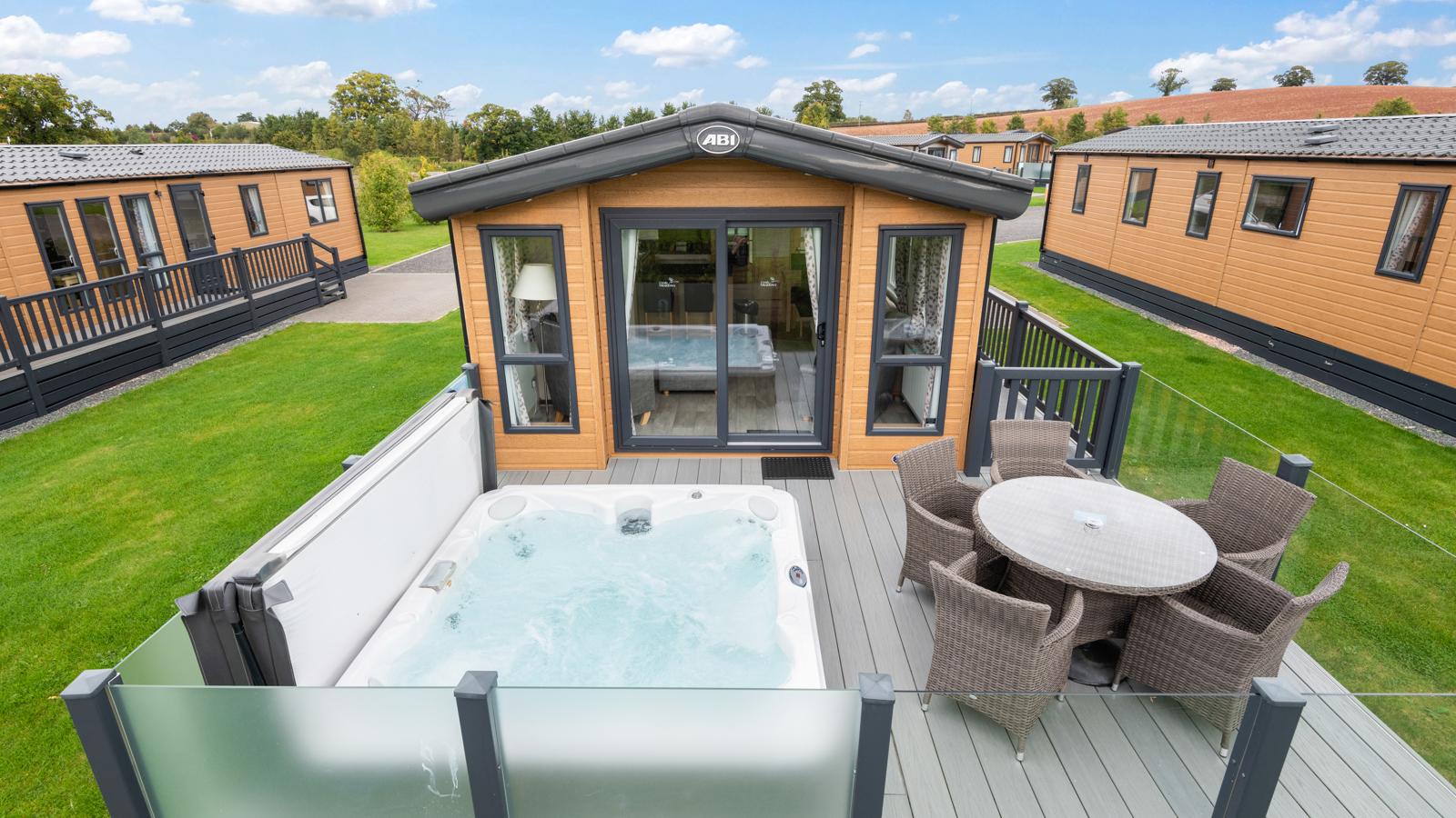 Meadow View Plus | Crealy Theme Park & Resort