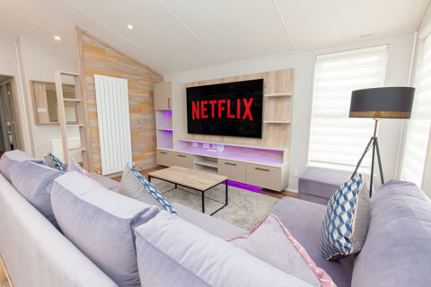 Resort Map - Campsite, Glamping & Lodges | Crealy Resort