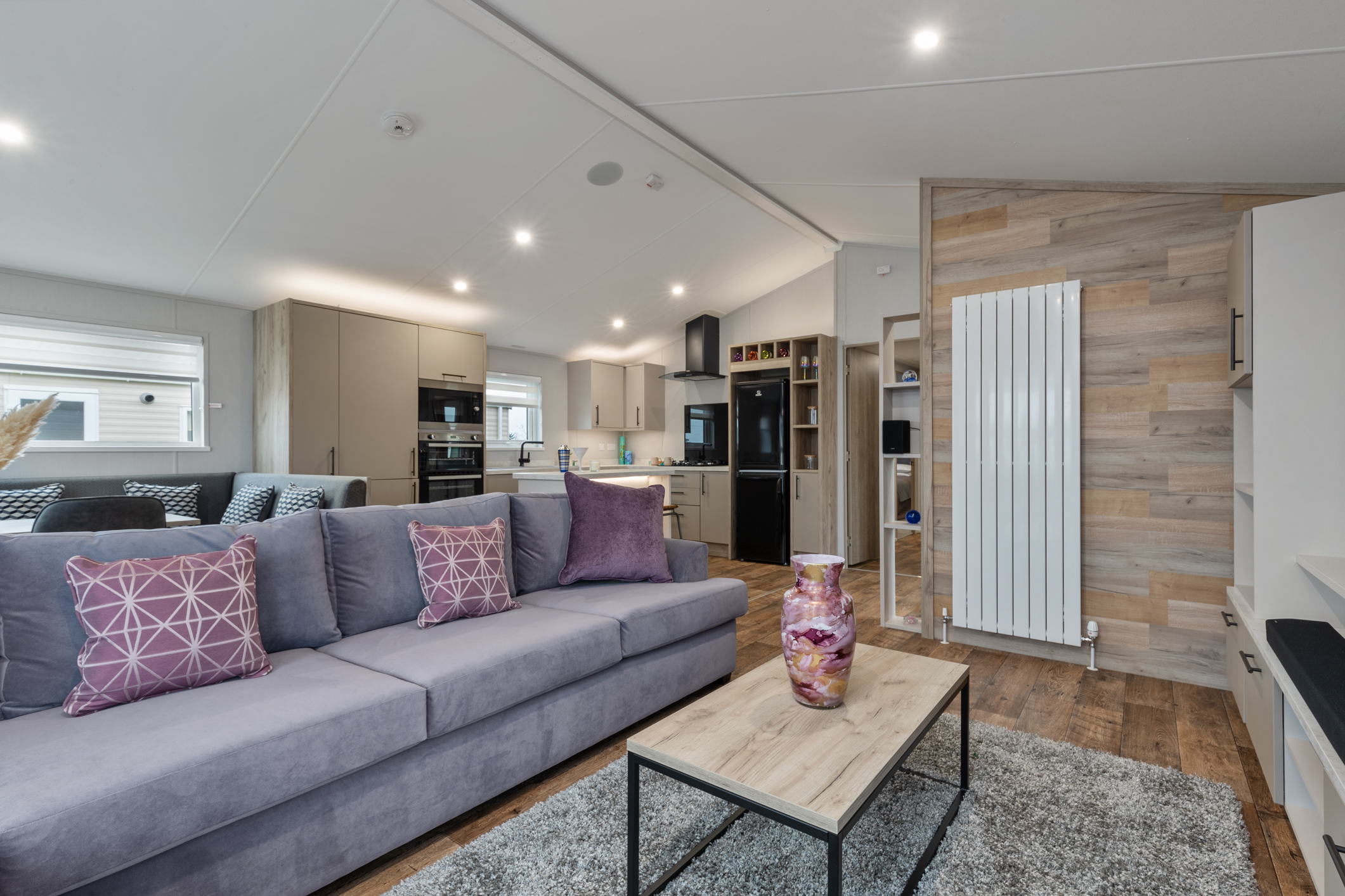 The Mapleton | Hot Tub Lodges In Devon | Crealy Resort